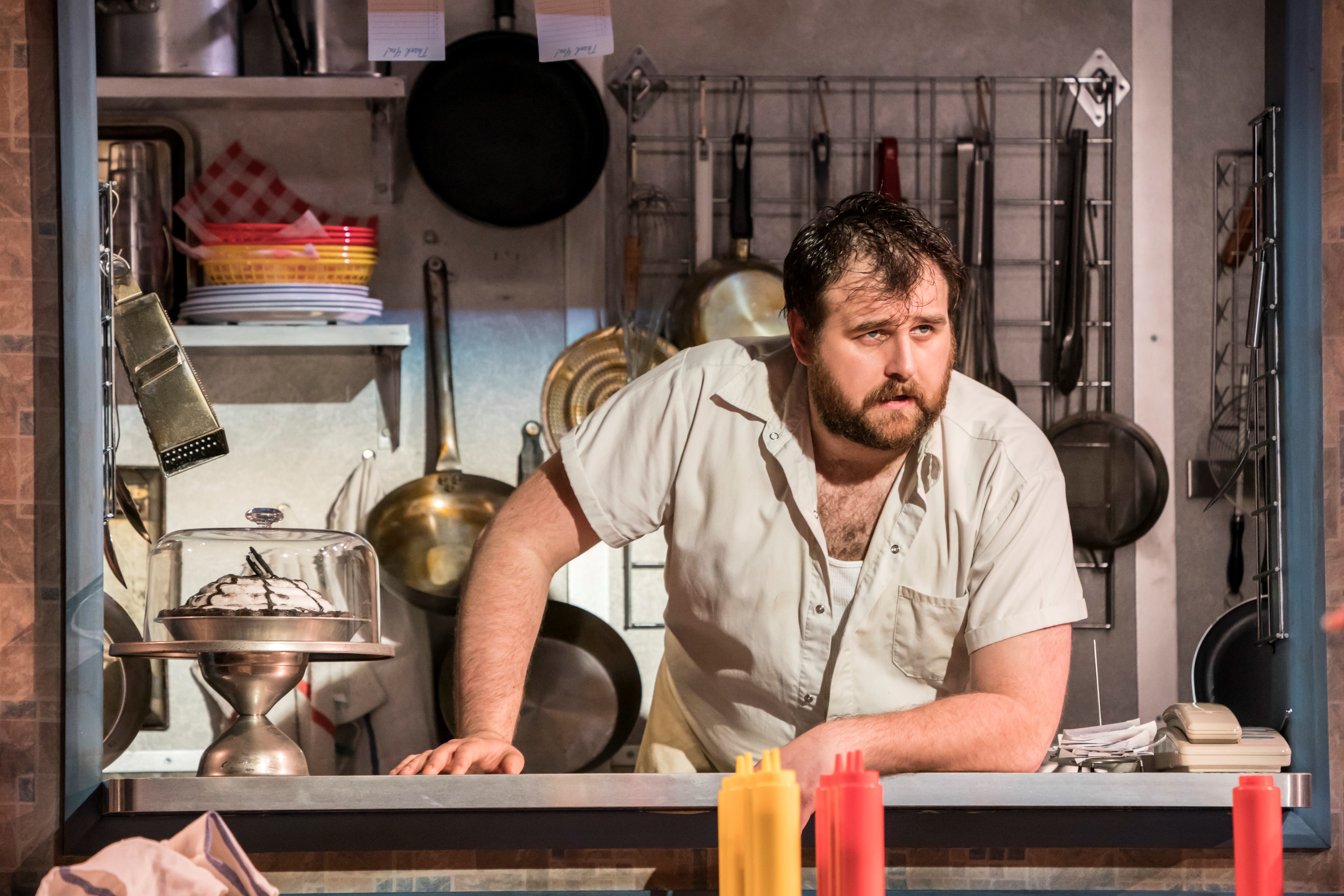 waitress-stephen-leask – TresA